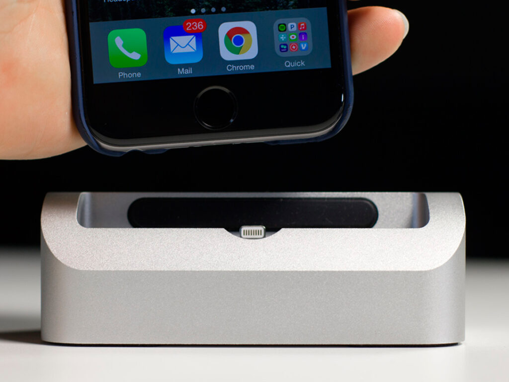 Elevation Dock 3 Smartphone, iPhone, iPod Desk Stand - BiteMyApple.co