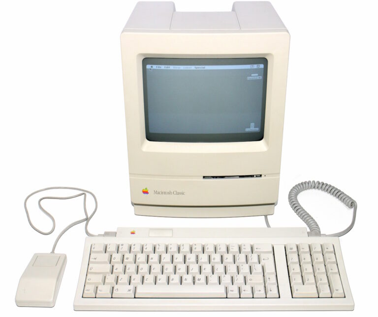 Apple Macintosh Classic: A Landmark in Technological History ...